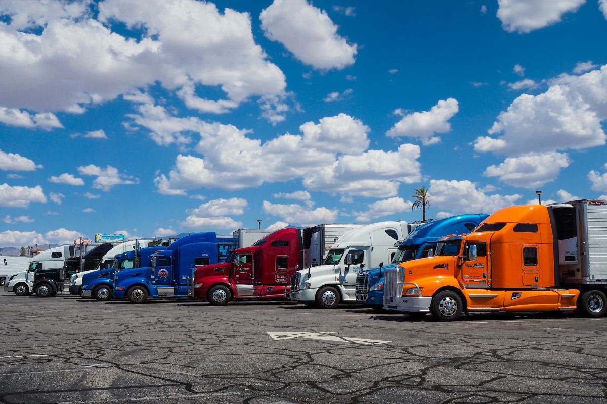 What Are “Advanced Clean Fleets” (ACF) & What Trucking Fleets Need to Know